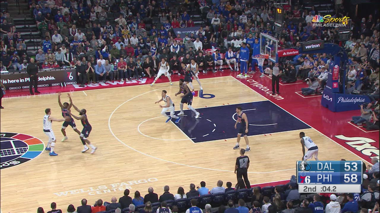 Last Second Field Goal: Mavericks @ 76ers | NBA Official