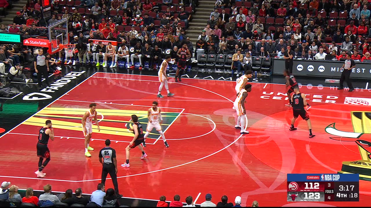 Two-Point/Three-Point Field Goal: Hawks @ Bulls | NBA Official