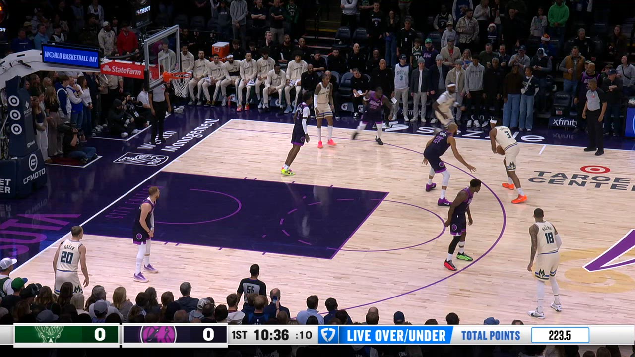 Two-Point/Three-Point Field Goal: Bucks @ Timberwolves | NBA Official