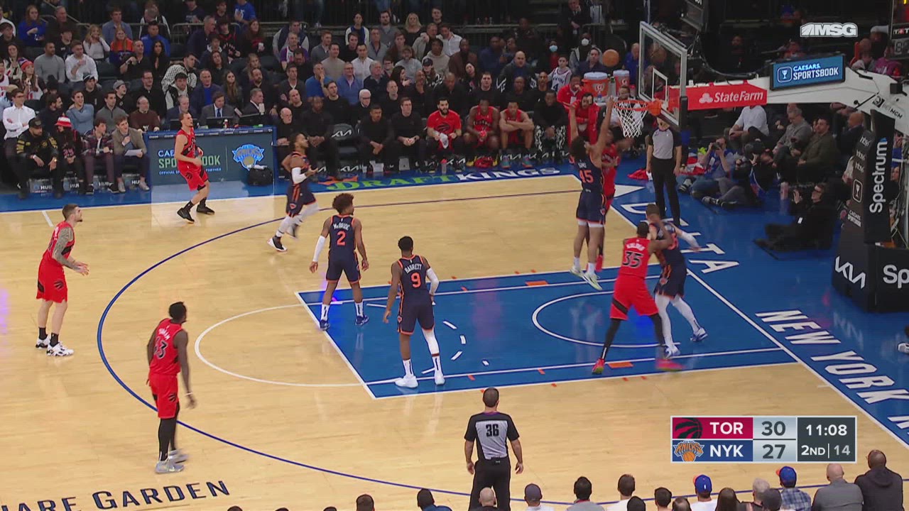 Two-Point/Three-Point Field Goal: Raptors @ Knicks | NBA Official