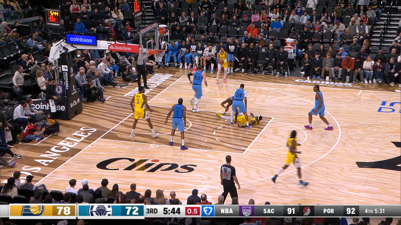 Shot Clock Violation: Pacers @ Clippers | NBA Official